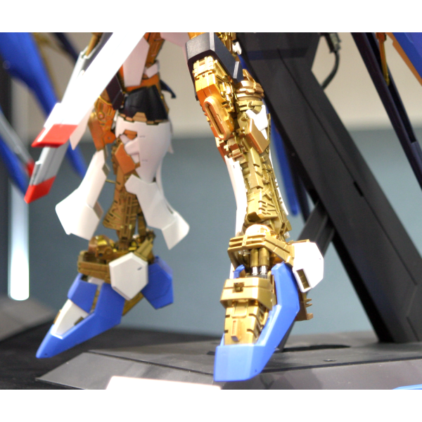 PG 1/60 Gundam Seed Destiny - Strike Freedom Gundam | Nin-Nin-Game.com