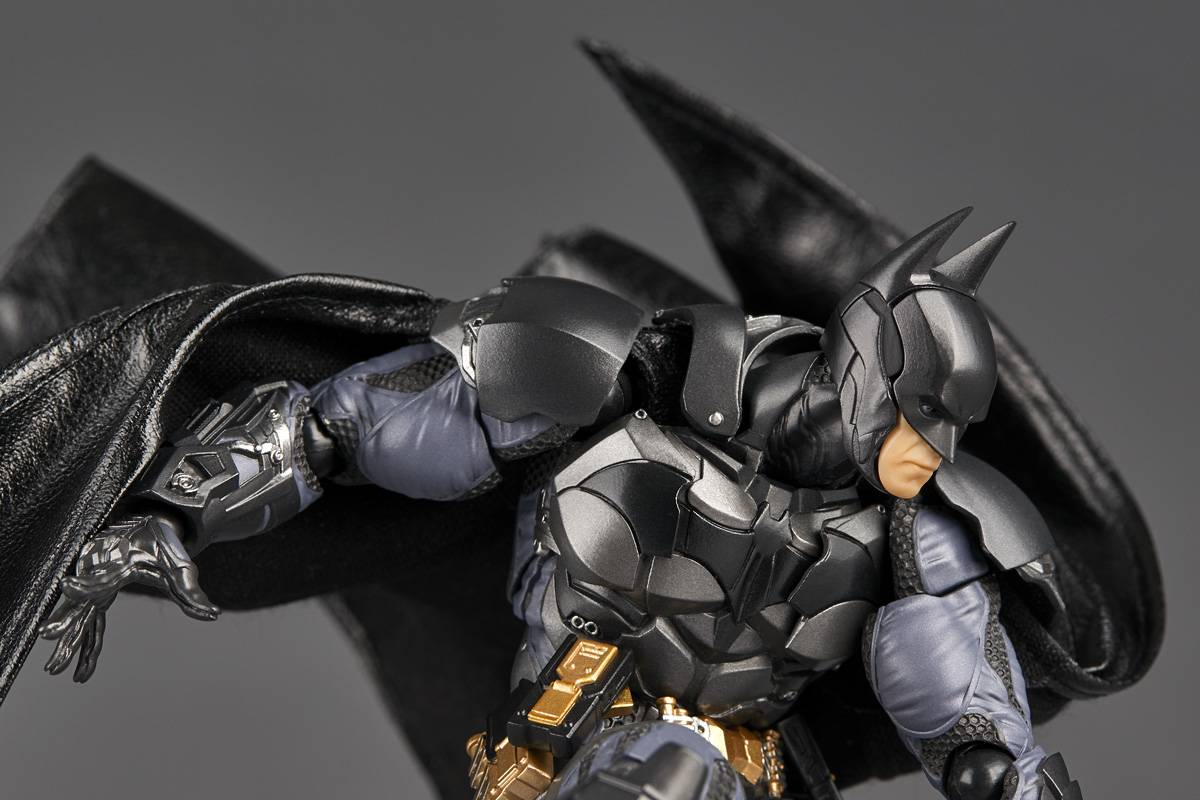 Amazing Yamaguchi/ Revoltech: Batman Arkham Knight - Batman - Arkham ...