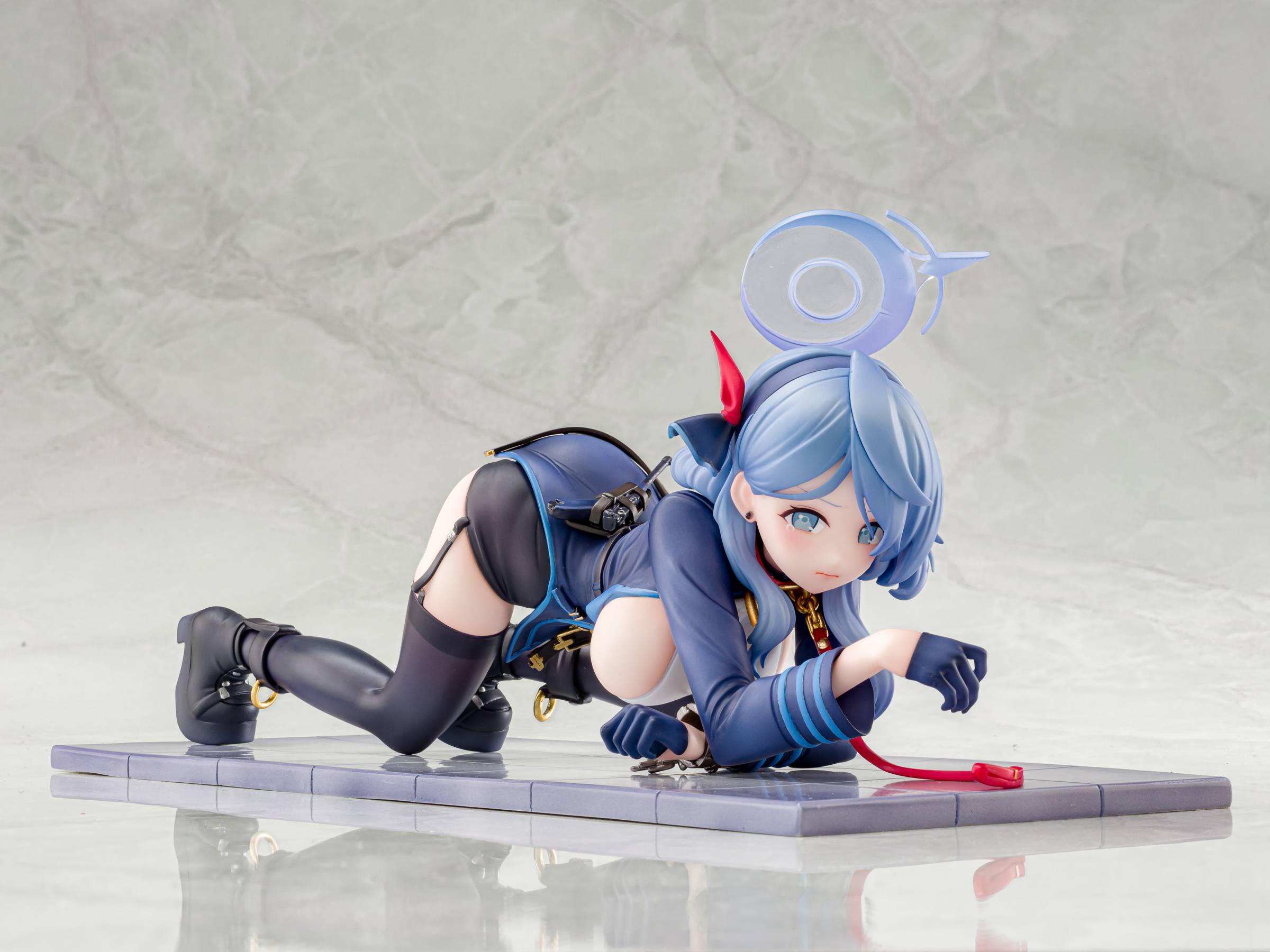 Blue Archive: Ako (Memorial Lobby Ver.) 1/7 [Oami] - Nin-Nin-Game.com