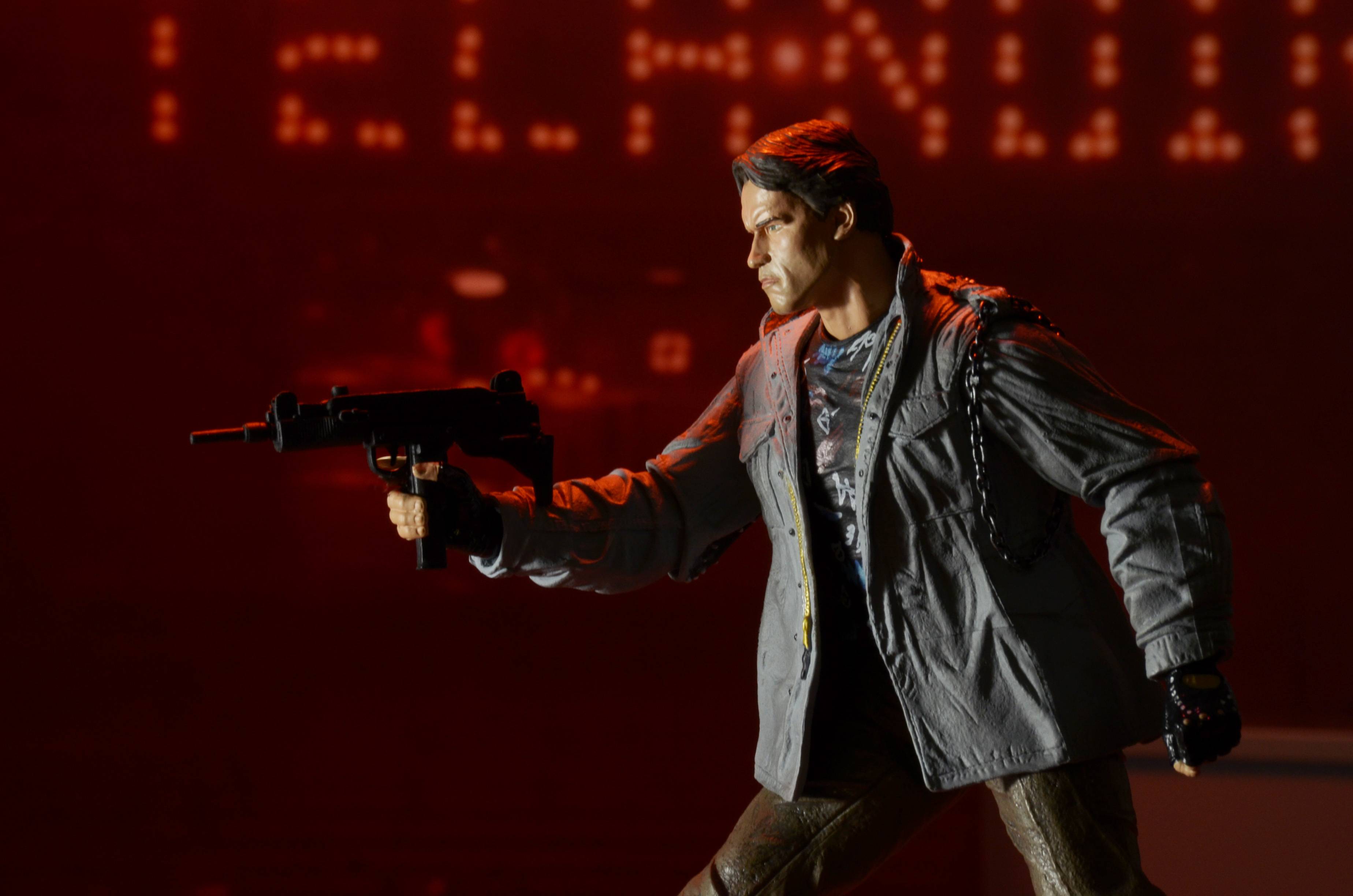 Ultimate 7-in Action Figure: Terminator - T800 (Tech Noir Ver.) [Neca] - Nin-Nin-Game.com