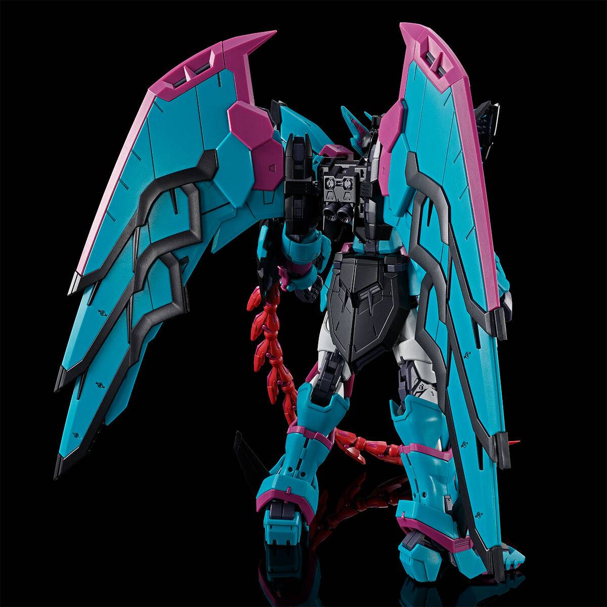 RG 1/144: Mobile Suit Gundam Wing - Gundam Epyon x Alter (APEX LEGENDS ...